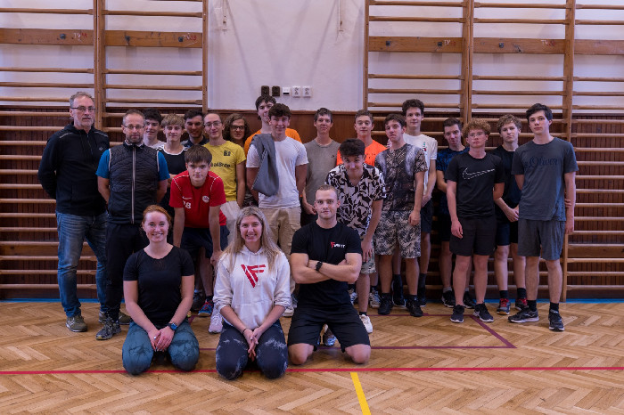 Kalistenika na Gymnaziu :: IriFit